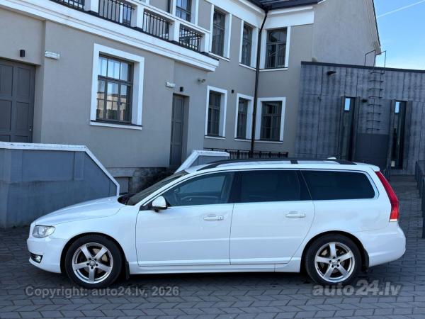 Balts Volvo V70 2015 Rapla, ar dzinēja tilpumu 1.60 L un nobraukumu 249 tūkst. km par 6500 €, foto 2 vietnē AUTOMOTO.COM.LV