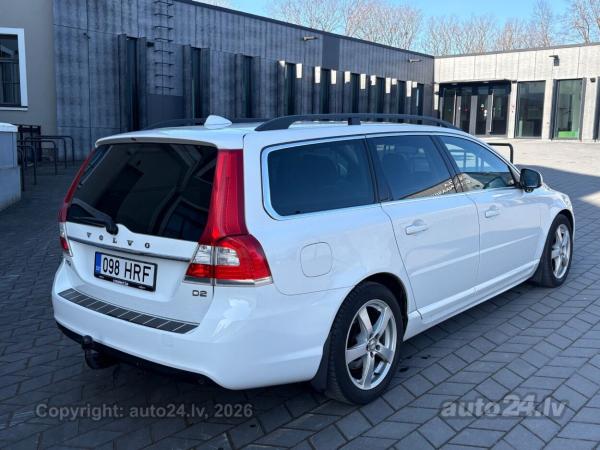 Balts Volvo V70 2015 Rapla, ar dzinēja tilpumu 1.60 L un nobraukumu 249 tūkst. km par 6500 €, foto 6 vietnē AUTOMOTO.COM.LV