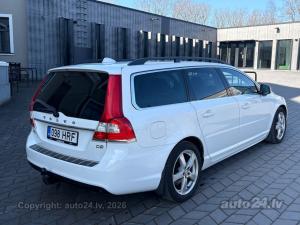Белый Вольво В70 2015 в Рапла, объемом двигателя 1.60 л и пробегом 249 тыс. км за 6500 €, фото 6 на AUTOMOTO.COM.LV