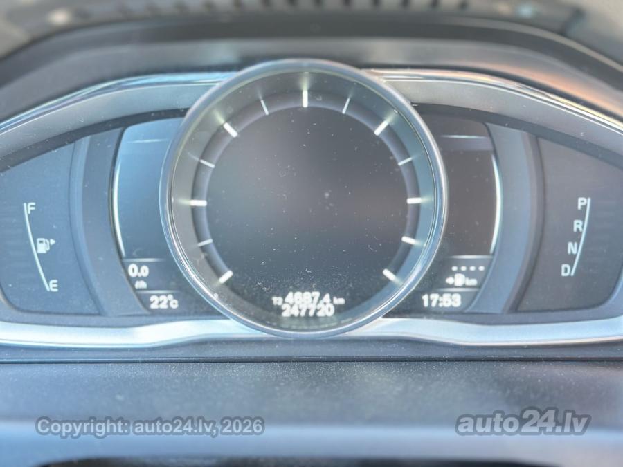 Balts Volvo V70 2015 Tallina, ar dzinēja tilpumu 2.40 L un nobraukumu 248 tūkst. km par 11700 €, foto 8 vietnē AUTOMOTO.COM.LV