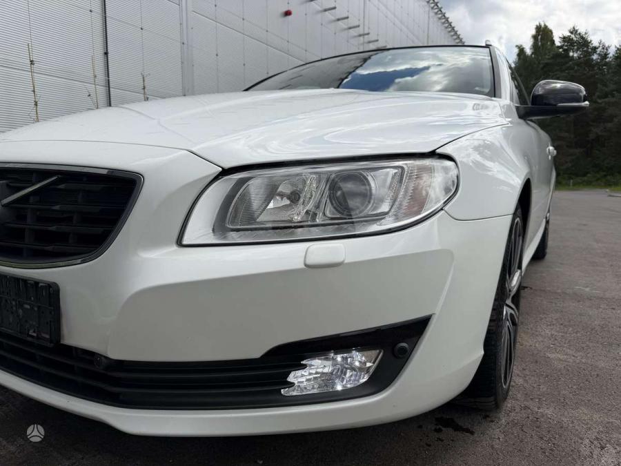 Белый Вольво В70 2015 в Утена, объемом двигателя 1.98 л и пробегом 250 тыс. км за 8750 €, фото 11 на AUTOMOTO.COM.LV