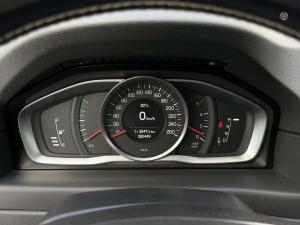 Белый Вольво В70 2015 в Утена, объемом двигателя 1.98 л и пробегом 250 тыс. км за 8750 €, фото 31 на AUTOMOTO.COM.LV