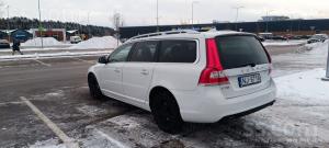 Balts Volvo V70 2015 Rīga, ar dzinēja tilpumu 2.00 L un nobraukumu 265 tūkst. km par 5200 €, foto 5 vietnē AUTOMOTO.COM.LV