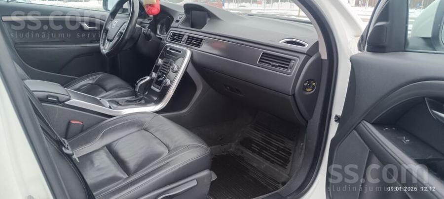 Balts Volvo V70 2015 Rīga, ar dzinēja tilpumu 2.00 L un nobraukumu 265 tūkst. km par 5200 €, foto 8 vietnē AUTOMOTO.COM.LV
