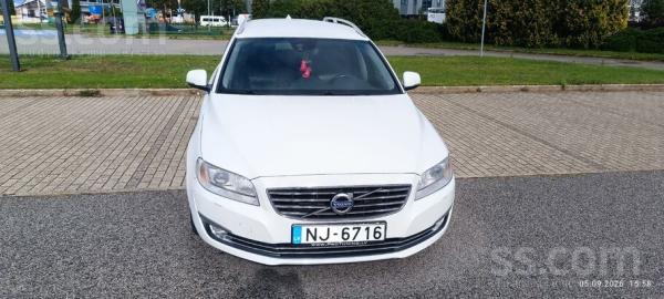 Белый Вольво В70 2015 в Рига, объемом двигателя 2.00 л и пробегом 265 тыс. км за 4900 €, фото 1 на AUTOMOTO.COM.LV