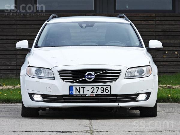 White Volvo V70 2015 in Riga, with an engine capacity of 1.60 L and mileage of 299 thousand km for 7500 €, photo 2 on AUTOMOTO.COM.LV