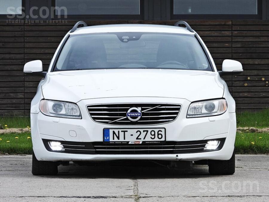 Balts Volvo V70 2015 Rīga, ar dzinēja tilpumu 1.60 L un nobraukumu 299 tūkst. km par 7500 €, foto 3 vietnē AUTOMOTO.COM.LV