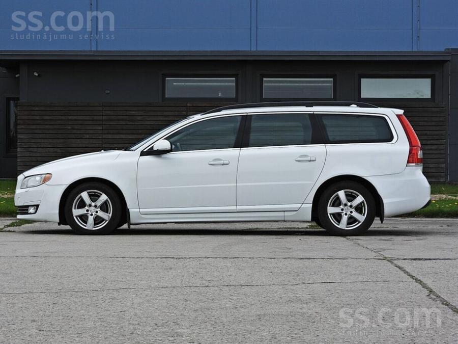 Balts Volvo V70 2015 Rīga, ar dzinēja tilpumu 1.60 L un nobraukumu 299 tūkst. km par 7500 €, foto 5 vietnē AUTOMOTO.COM.LV