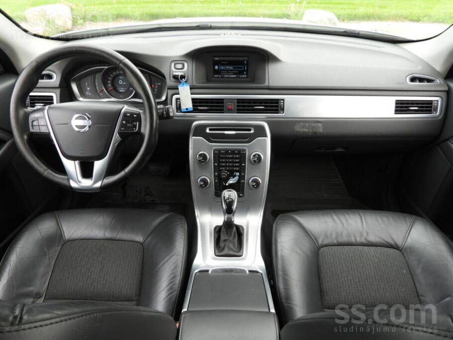 Balts Volvo V70 2015 Rīga, ar dzinēja tilpumu 1.60 L un nobraukumu 299 tūkst. km par 7500 €, foto 11 vietnē AUTOMOTO.COM.LV