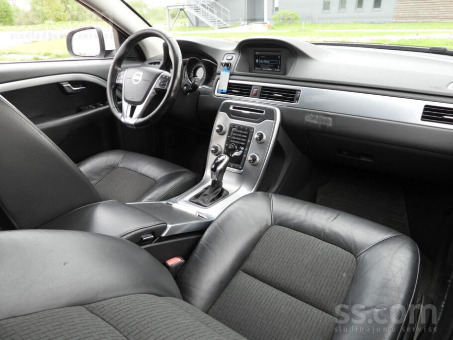 Balts Volvo V70 2015 Rīga, ar dzinēja tilpumu 1.60 L un nobraukumu 299 tūkst. km par 7500 €, foto 14 vietnē AUTOMOTO.COM.LV