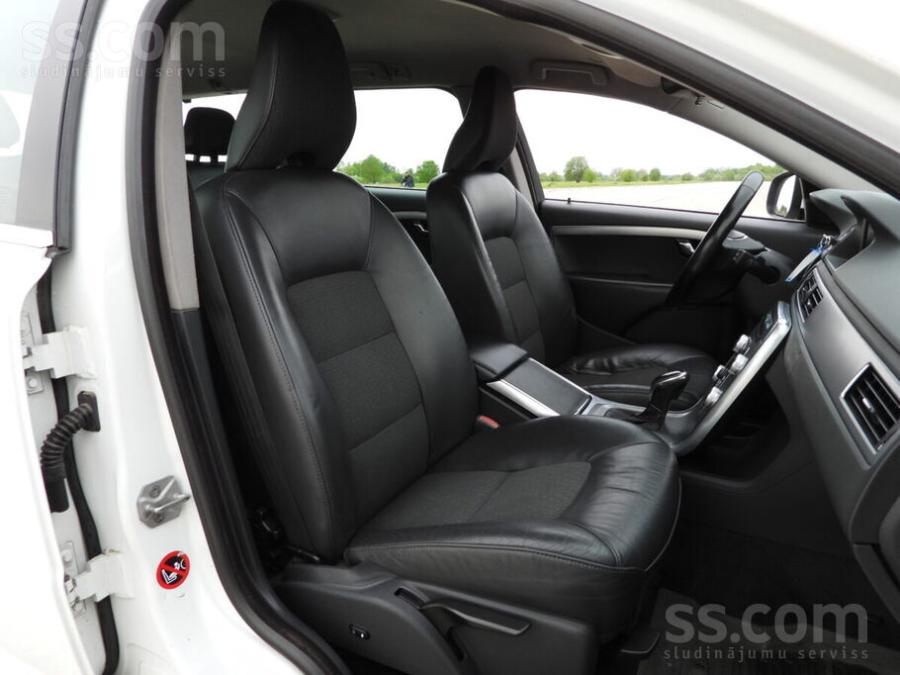 Balts Volvo V70 2015 Rīga, ar dzinēja tilpumu 1.60 L un nobraukumu 299 tūkst. km par 7500 €, foto 15 vietnē AUTOMOTO.COM.LV