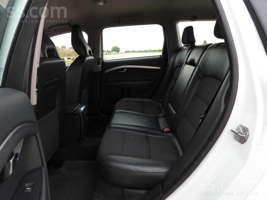 Balts Volvo V70 2015 Rīga, ar dzinēja tilpumu 1.60 L un nobraukumu 299 tūkst. km par 7500 €, foto 16 vietnē AUTOMOTO.COM.LV