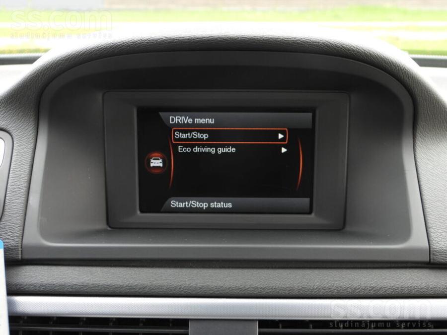 Balts Volvo V70 2015 Rīga, ar dzinēja tilpumu 1.60 L un nobraukumu 299 tūkst. km par 7500 €, foto 21 vietnē AUTOMOTO.COM.LV