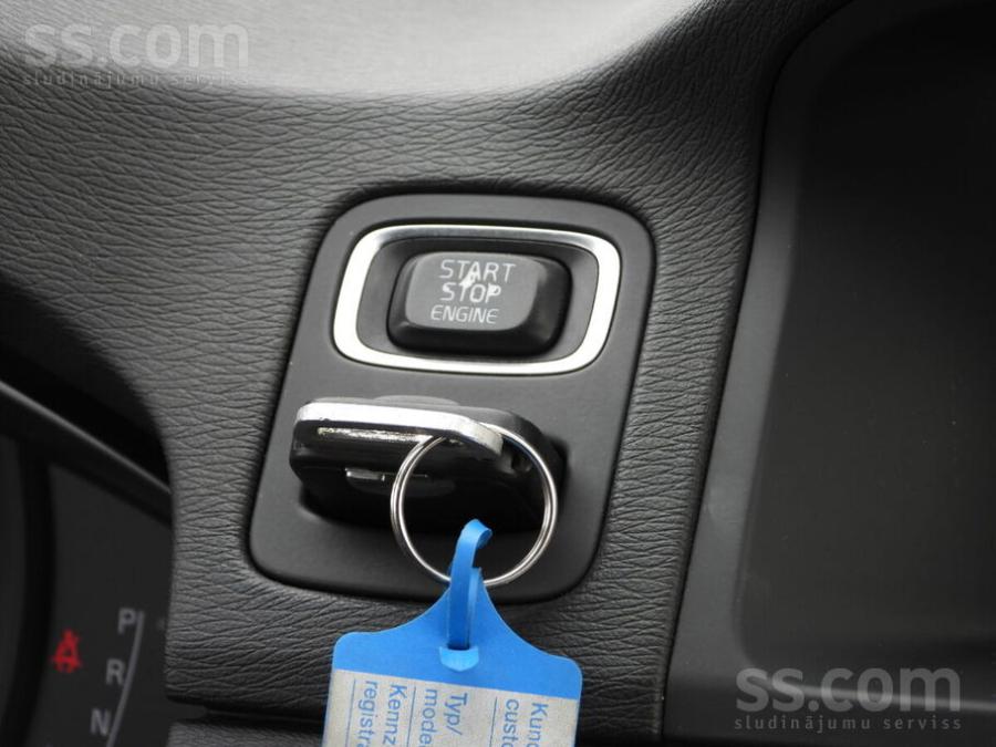 Balts Volvo V70 2015 Rīga, ar dzinēja tilpumu 1.60 L un nobraukumu 299 tūkst. km par 7500 €, foto 22 vietnē AUTOMOTO.COM.LV