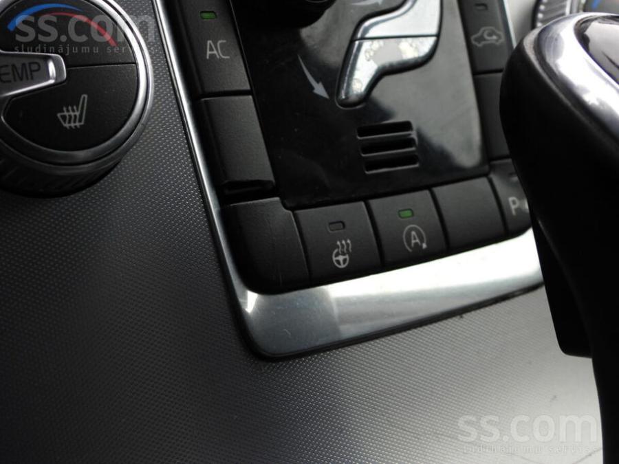 Balts Volvo V70 2015 Rīga, ar dzinēja tilpumu 1.60 L un nobraukumu 299 tūkst. km par 7500 €, foto 28 vietnē AUTOMOTO.COM.LV