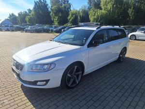 White Volvo V70 2015 in Marijampole, with an engine capacity of 2.40 L and mileage of 231 thousand km for 7400 €, photo 10 on AUTOMOTO.COM.LV