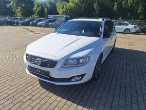 White Volvo V70 2015 in Marijampole, with an engine capacity of 2.40 L and mileage of 231 thousand km for 7400 €, photo 11 on AUTOMOTO.COM.LV