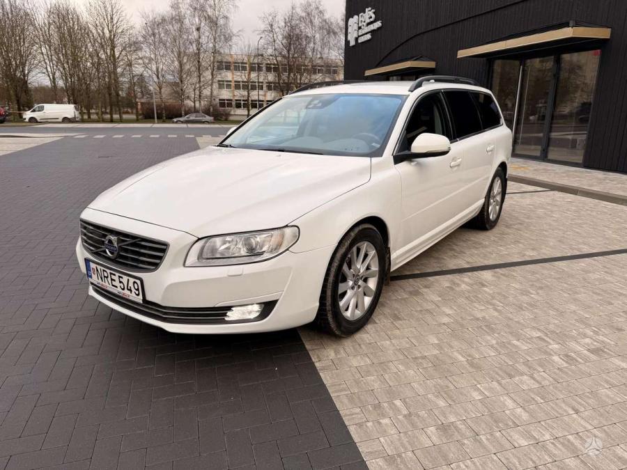 Balts Volvo V70 2016 Šauļi, ar dzinēja tilpumu 2.00 L un nobraukumu 237 tūkst. km par 7450 €, foto 2 vietnē AUTOMOTO.COM.LV