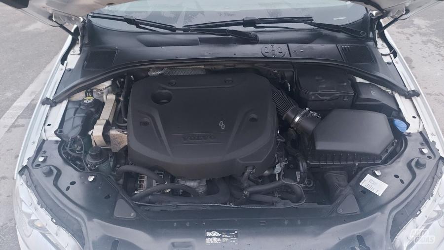 White Volvo V70 2016 in Vilnius, with an engine capacity of 2.00 L and mileage of 308 thousand km for 8250 €, photo 20 on AUTOMOTO.COM.LV