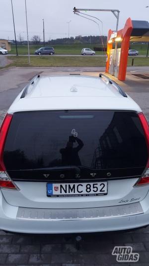 White Volvo V70 2016 in Vilnius, with an engine capacity of 2.00 L and mileage of 308 thousand km for 8250 €, photo 25 on AUTOMOTO.COM.LV
