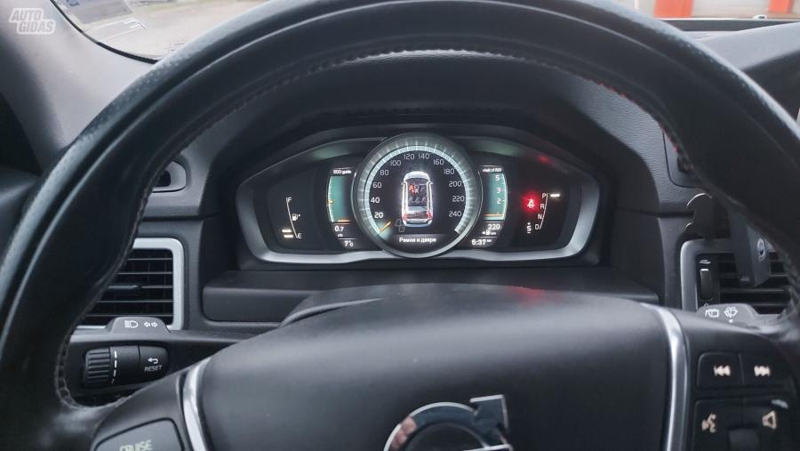 White Volvo V70 2016 in Vilnius, with an engine capacity of 2.00 L and mileage of 308 thousand km for 8250 €, photo 29 on AUTOMOTO.COM.LV