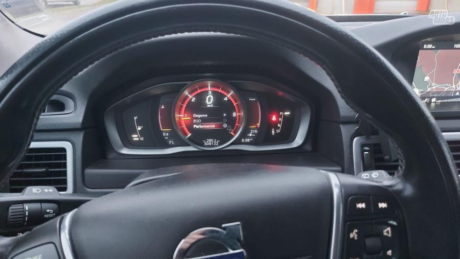 White Volvo V70 2016 in Vilnius, with an engine capacity of 2.00 L and mileage of 308 thousand km for 8250 €, photo 30 on AUTOMOTO.COM.LV