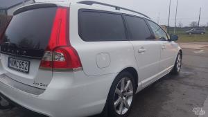 White Volvo V70 2016 in Vilnius, with an engine capacity of 2.00 L and mileage of 308 thousand km for 8250 €, photo 18 on AUTOMOTO.COM.LV
