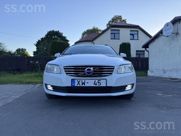 Balts Volvo V70 2016 Rīga, ar dzinēja tilpumu 2.40 L un nobraukumu 325 tūkst. km par 6000 €, foto 2 vietnē AUTOMOTO.COM.LV