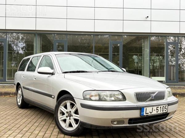 Dzeltens Volvo V70 2001 Rīga, ar dzinēja tilpumu 2.40 L un nobraukumu 0 tūkst. km par 1750 €, foto 1 vietnē AUTOMOTO.COM.LV