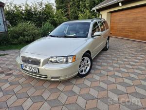 Dzeltens Volvo V70 2005 Talsi, ar dzinēja tilpumu 2.40 L un nobraukumu 284 tūkst. km par 3999 €, foto 3 vietnē AUTOMOTO.COM.LV