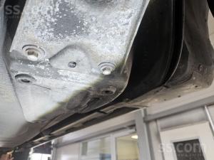 Dzeltens Volvo V70 2005 Talsi, ar dzinēja tilpumu 2.40 L un nobraukumu 284 tūkst. km par 3999 €, foto 17 vietnē AUTOMOTO.COM.LV
