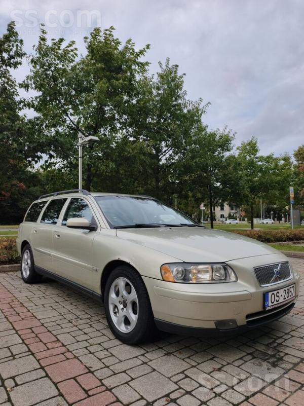 Volvo V70 2007 RÄ«ga vietnÄ Dzeltens Volvo V70 2007 RÄ«ga, ar dzinÄja tilpumu 2.40 L un nobraukumu 436 tÅ«kst. km par 2190 ā¬, foto 1 vietnÄ AUTOMOTO.COM.LV