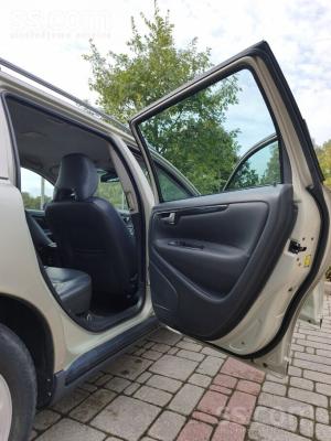 Yellow Volvo V70 2007 in Riga, with an engine capacity of 2.40 L and mileage of 436 thousand km for 2190 €, photo 13 on AUTOMOTO.COM.LV