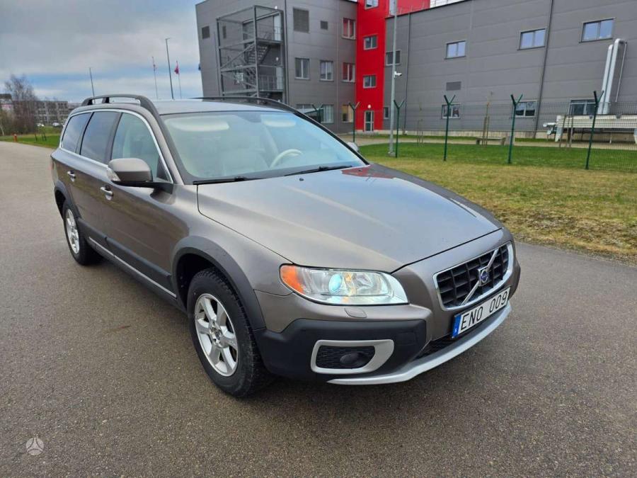 Yellow Volvo V70 2008 in Telschi, with an engine capacity of 2.40 L and mileage of 384 thousand km for 5900 €, photo 2 on AUTOMOTO.COM.LV