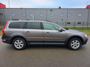 Yellow Volvo V70 2008 in Telschi, with an engine capacity of 2.40 L and mileage of 384 thousand km for 5900 €, photo 11 on AUTOMOTO.COM.LV