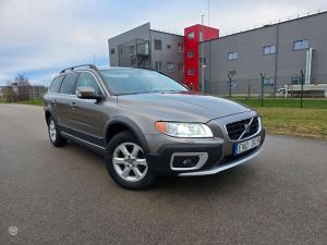 Yellow Volvo V70 2008 in Telschi, with an engine capacity of 2.40 L and mileage of 384 thousand km for 5900 €, photo 13 on AUTOMOTO.COM.LV