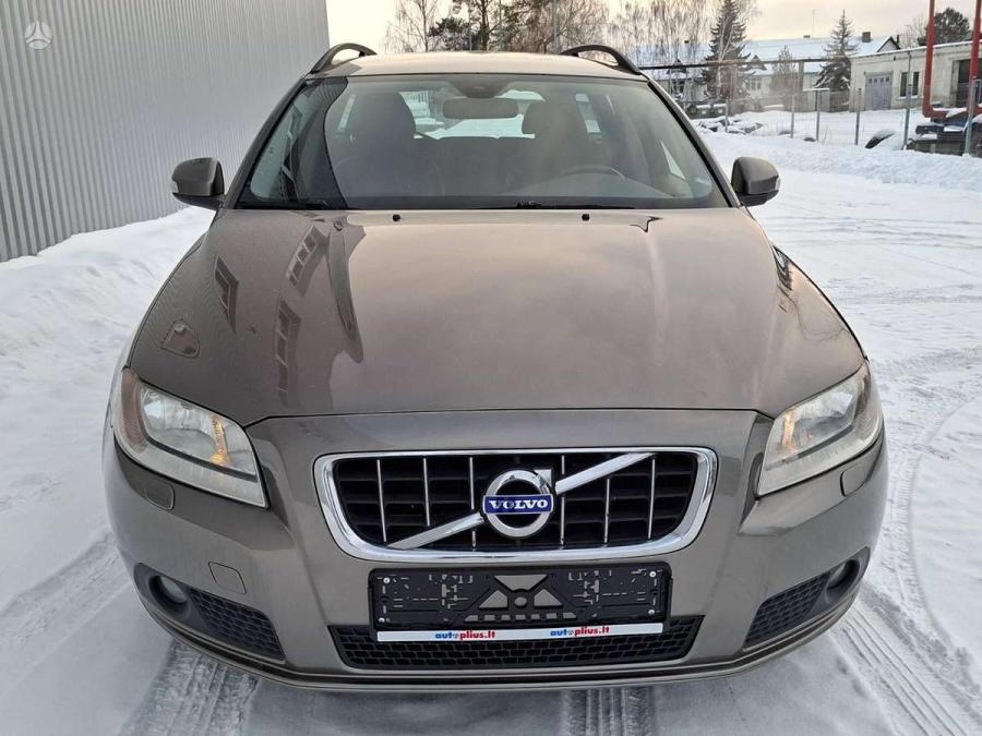 Dzeltens Volvo V70 2008 Ukmergė, ar dzinēja tilpumu 2.00 L un nobraukumu 324 tūkst. km par 2850 €, foto 3 vietnē AUTOMOTO.COM.LV