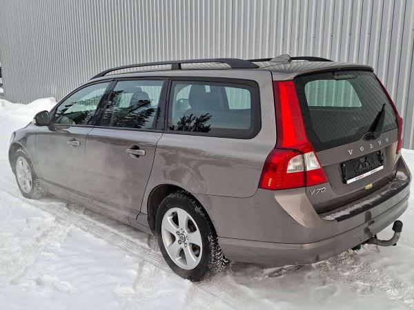 Dzeltens Volvo V70 2008 Ukmergė, ar dzinēja tilpumu 2.00 L un nobraukumu 324 tūkst. km par 2850 €, foto 6 vietnē AUTOMOTO.COM.LV