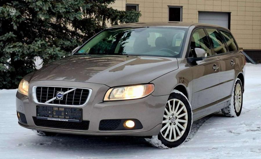 Dzeltens Volvo V70 2008 Alīta, ar dzinēja tilpumu 2.40 L un nobraukumu 274 tūkst. km par 3650 €, foto 1 vietnē AUTOMOTO.COM.LV