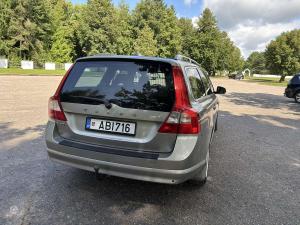 Желтый Вольво В70 2008 в Утена, объемом двигателя 2.40 л и пробегом 377 тыс. км за 2800 €, фото 4 на AUTOMOTO.COM.LV