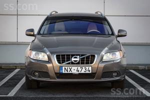 Dzeltens Volvo V70 2011 Rīga, ar dzinēja tilpumu 2.40 L un nobraukumu 0 tūkst. km par 6490 €, foto 3 vietnē AUTOMOTO.COM.LV