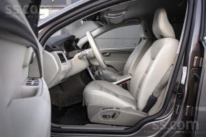 Dzeltens Volvo V70 2011 Rīga, ar dzinēja tilpumu 2.40 L un nobraukumu 0 tūkst. km par 6490 €, foto 11 vietnē AUTOMOTO.COM.LV