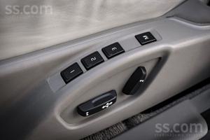 Dzeltens Volvo V70 2011 Rīga, ar dzinēja tilpumu 2.40 L un nobraukumu 0 tūkst. km par 6490 €, foto 12 vietnē AUTOMOTO.COM.LV