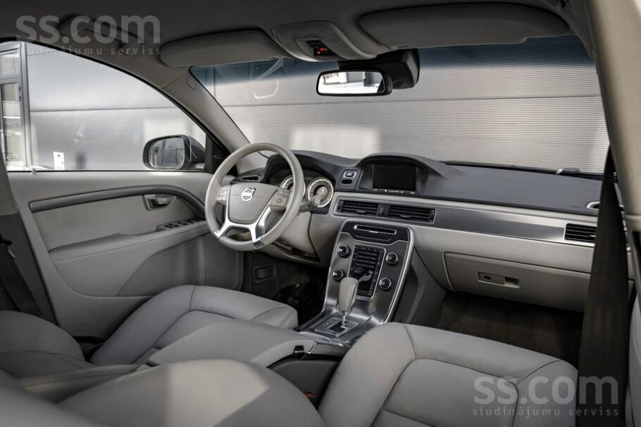 Dzeltens Volvo V70 2011 Rīga, ar dzinēja tilpumu 2.40 L un nobraukumu 0 tūkst. km par 6490 €, foto 16 vietnē AUTOMOTO.COM.LV