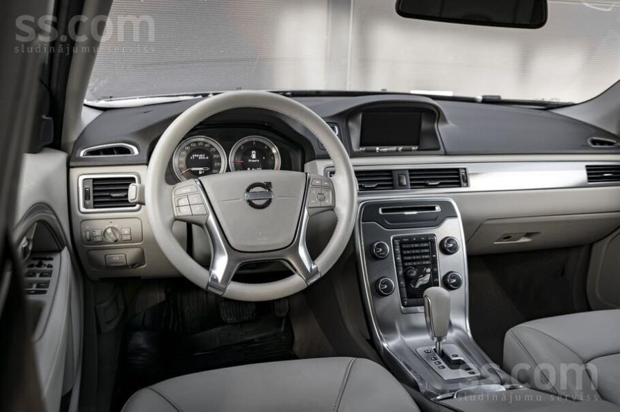 Dzeltens Volvo V70 2011 Rīga, ar dzinēja tilpumu 2.40 L un nobraukumu 0 tūkst. km par 6490 €, foto 19 vietnē AUTOMOTO.COM.LV