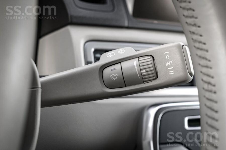 Dzeltens Volvo V70 2011 Rīga, ar dzinēja tilpumu 2.40 L un nobraukumu 0 tūkst. km par 6490 €, foto 25 vietnē AUTOMOTO.COM.LV
