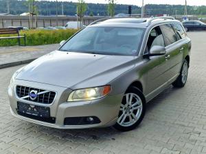 Dzeltens Volvo V70 2011 Viļņa, ar dzinēja tilpumu 1.98 L un nobraukumu 230 tūkst. km par 6190 €, foto 4 vietnē AUTOMOTO.COM.LV
