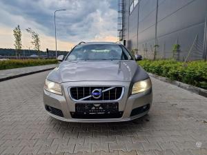 Dzeltens Volvo V70 2011 Viļņa, ar dzinēja tilpumu 1.98 L un nobraukumu 230 tūkst. km par 6190 €, foto 8 vietnē AUTOMOTO.COM.LV