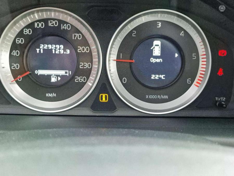 Dzeltens Volvo V70 2011 Viļņa, ar dzinēja tilpumu 1.98 L un nobraukumu 230 tūkst. km par 6190 €, foto 16 vietnē AUTOMOTO.COM.LV