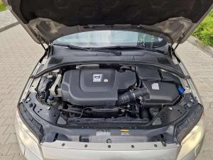 Dzeltens Volvo V70 2011 Viļņa, ar dzinēja tilpumu 1.98 L un nobraukumu 230 tūkst. km par 6190 €, foto 23 vietnē AUTOMOTO.COM.LV